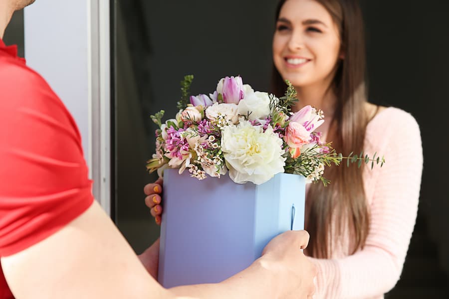 Same-Day Floral Delivery: 8 Florists Who Deliver Same Day and How to ...
